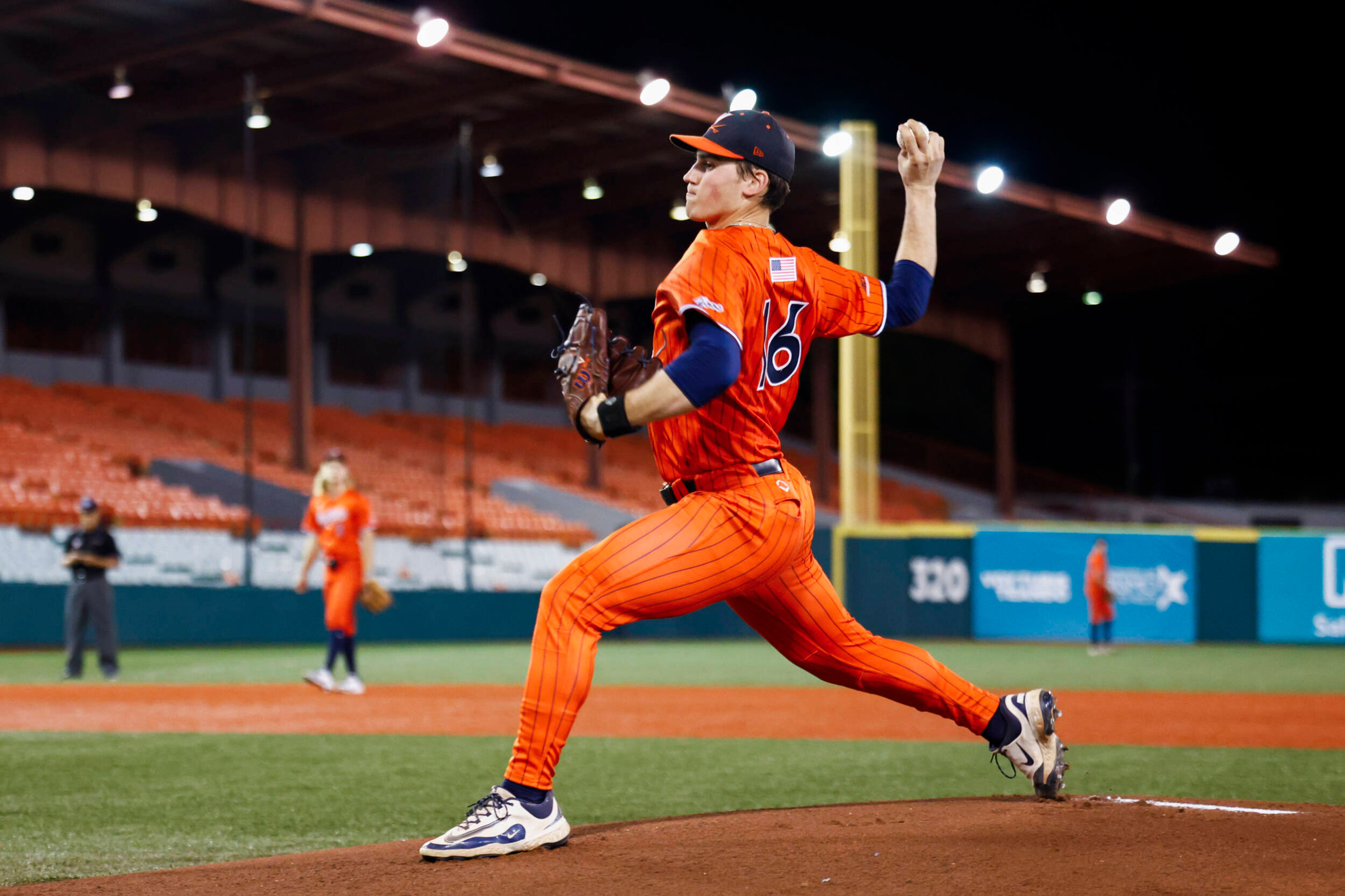 No. 2 Cavaliers Top Villanova On Saturday Night - Virginia Cavaliers ...