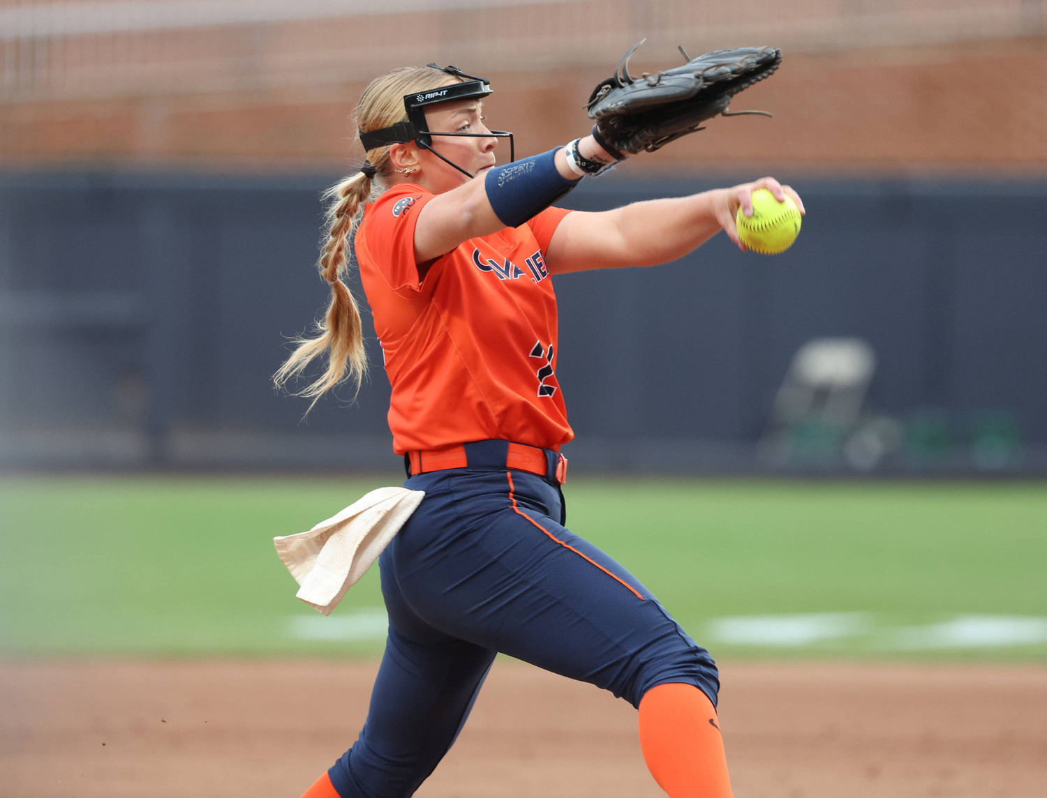 Photo Album: UVA Softball vs. Louisville – Virginia Cavaliers Official ...