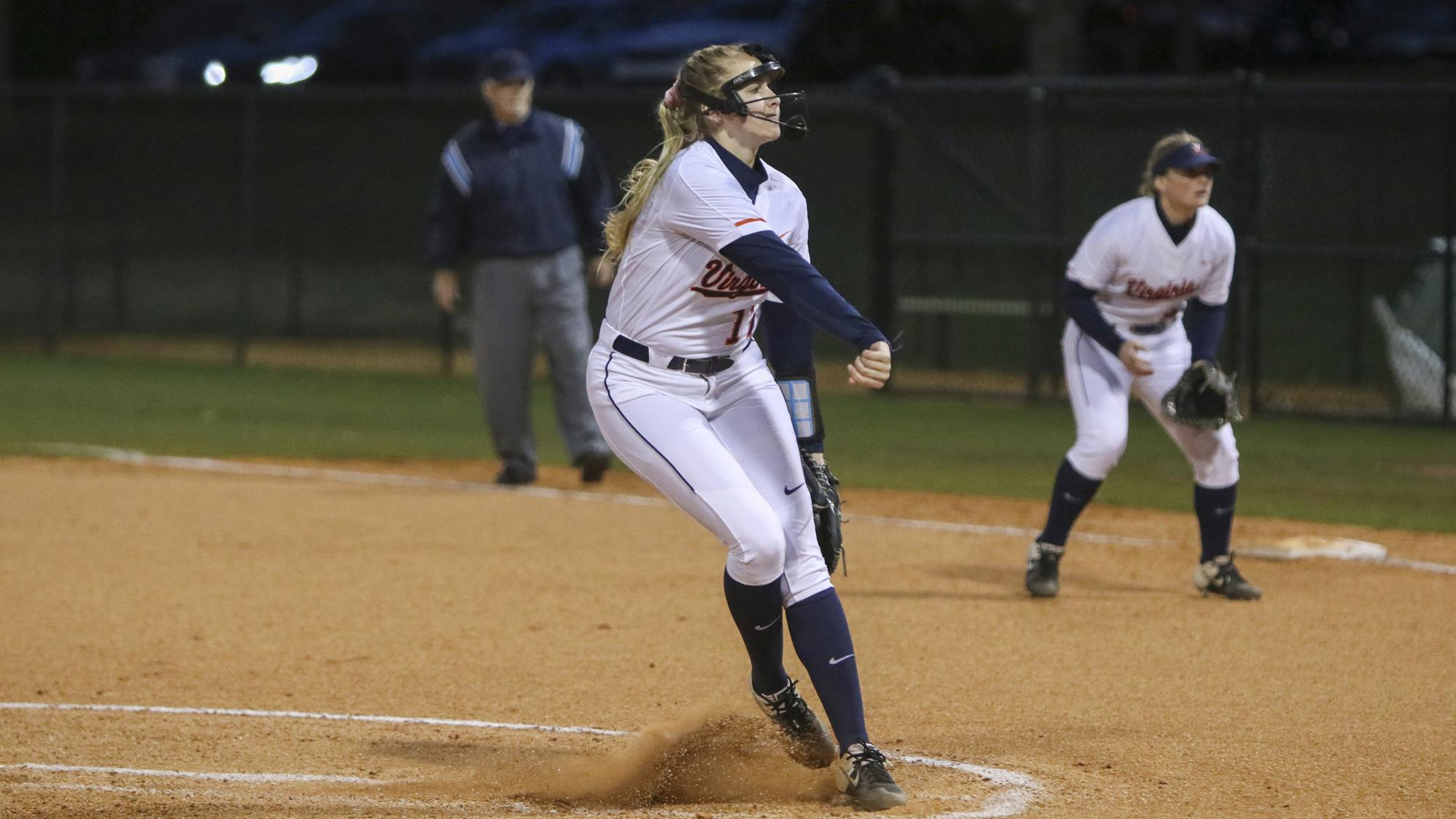 Bats Erupt in 10-2 Run-Rule Win - Virginia Cavaliers Official Athletic Site