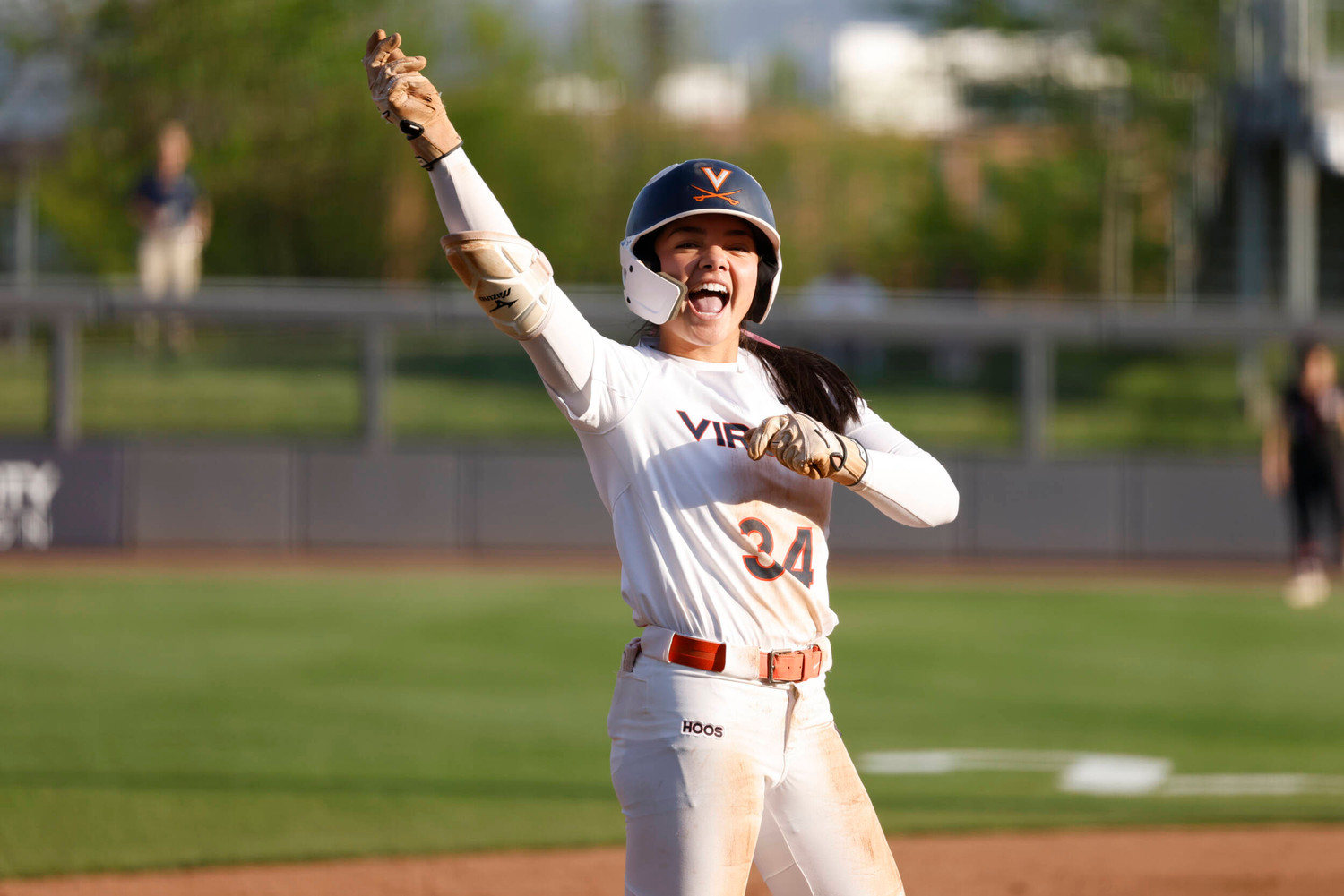 Softball vs Louisville: Photo Gallery – Virginia Cavaliers Official ...