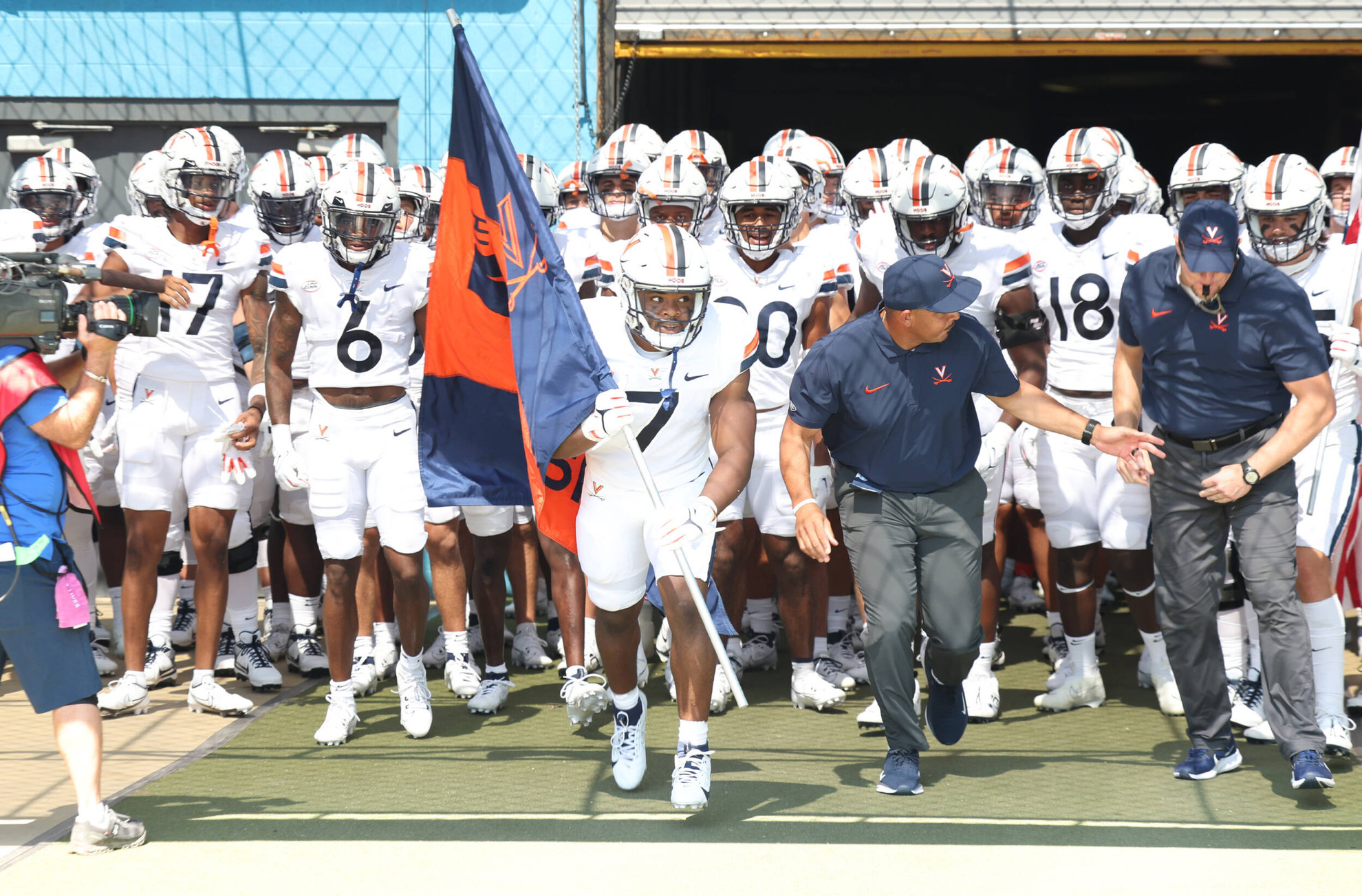 Photo Album: UVA Football vs. Tennessee - Virginia Cavaliers Official ...