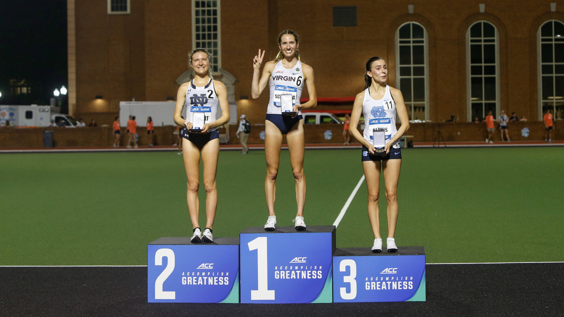 Schilling Wins 10,000m Gold, Davis Wins Hammer Throw Silver and Kelly ...